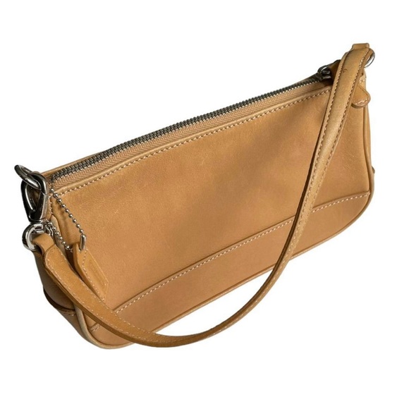 Coach | Bags | Vintage Coach Hampton Demi Baguette 7785 Tan Leather ...